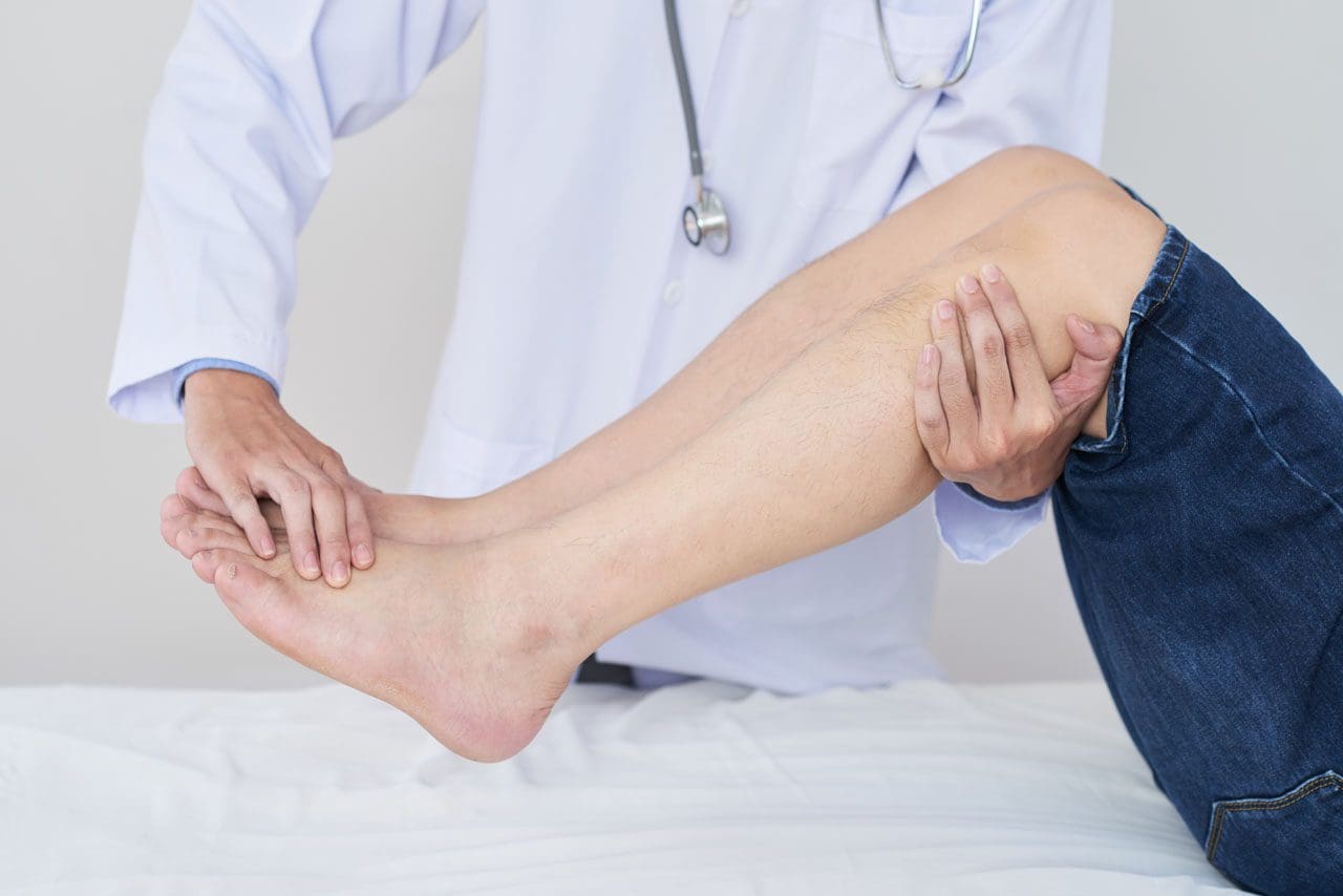 Degenerative Disc Disease Can Cause Nerve Pain in the Feet