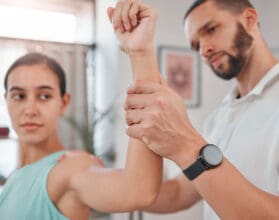 Understanding FOOSH Injury: The Basics and Treatment Options - EP ...